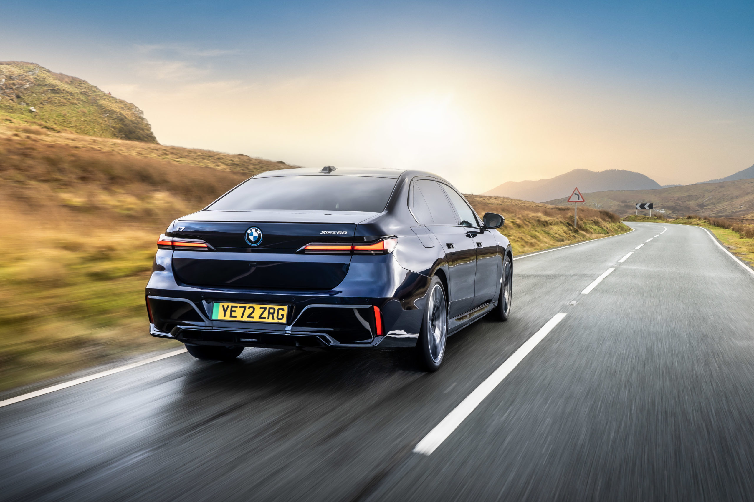 The first fully-electric BMW i7 Saloon | Bowker BMW