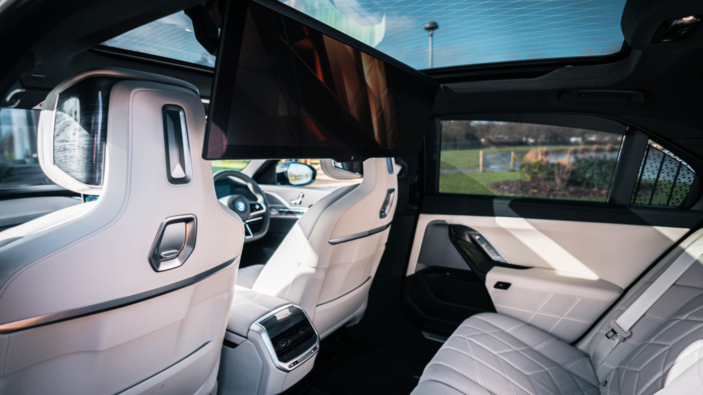 The first fully-electric BMW i7 Saloon | Bowker BMW